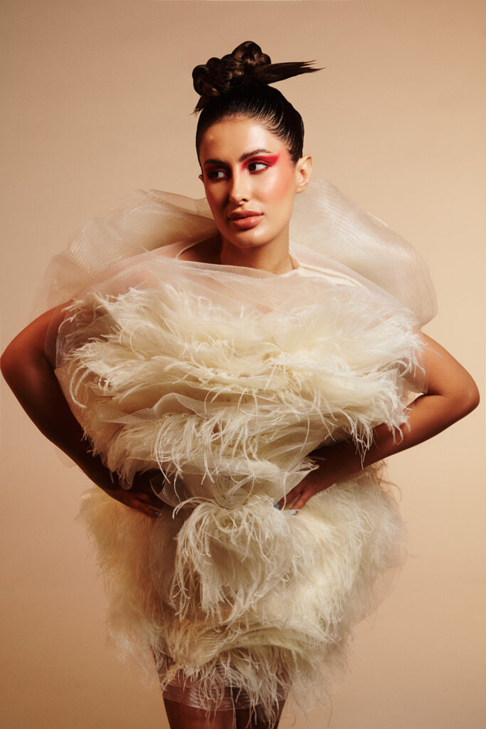 The IT Girl: Lady Roza – Victor Magazine